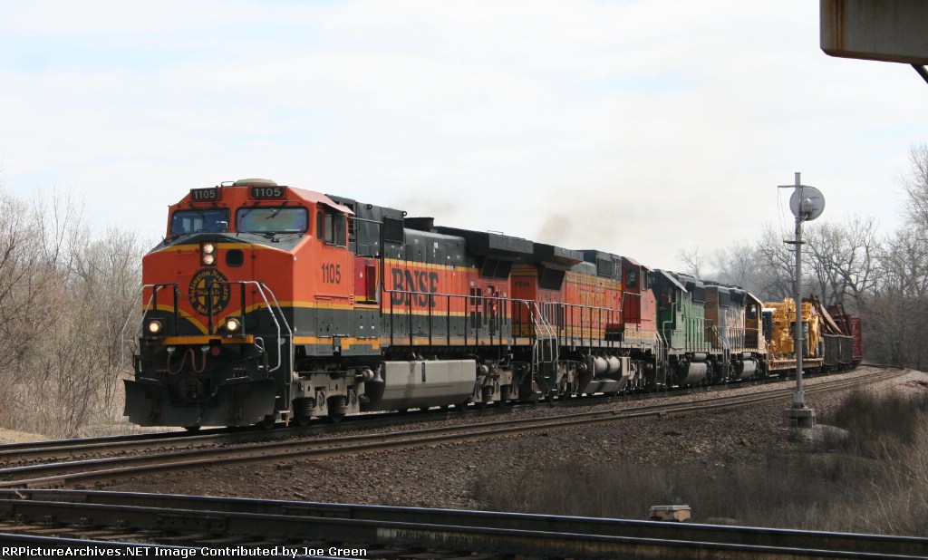 BNSF 1105